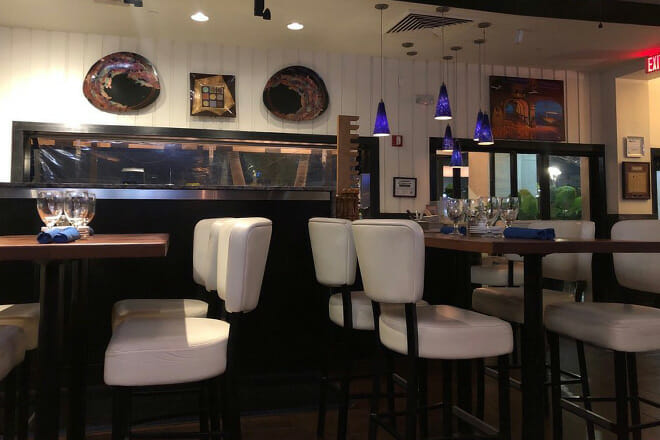 Blue Pointe Oyster Bar & Seafood Grill