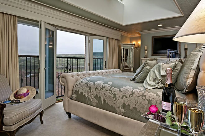 Cameo Heights Mansion, Touchet