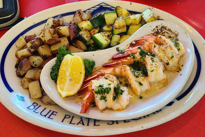 Chinook's At Salmon Bay