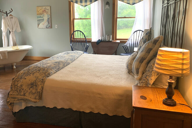 Circle S Ranch and Country Inn