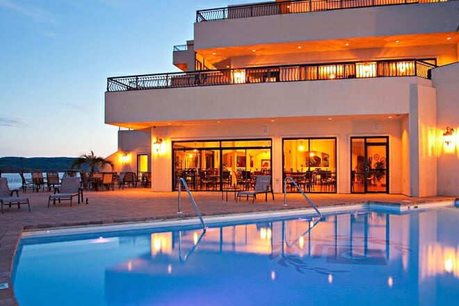 D'Monaco Luxury Resort &mdash; Branson