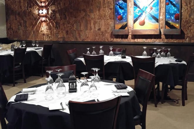 David's Restaurant and Lounge