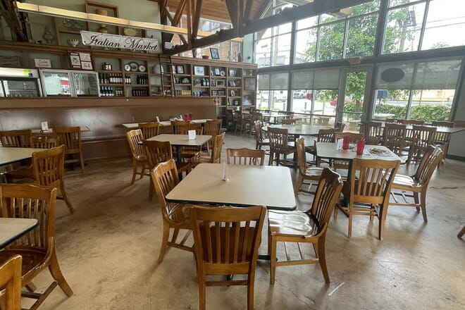 Fratello&rsquo;s Deli