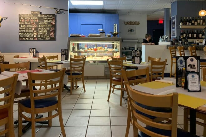 Fresh Catch Fish Market & Grill