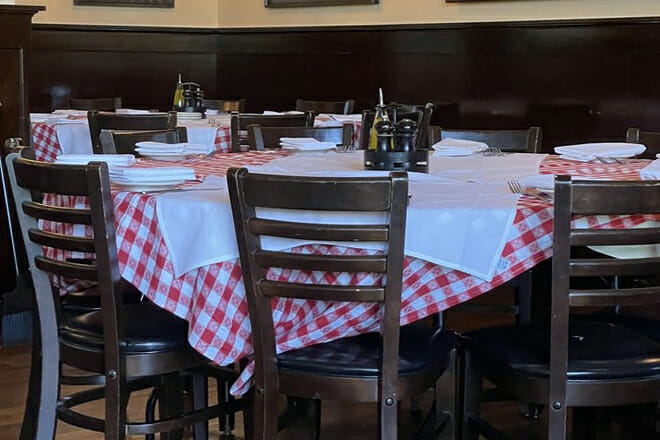 Maggiano&rsquo;s Little Italy