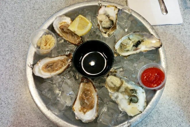 Pearl's Oyster Bar