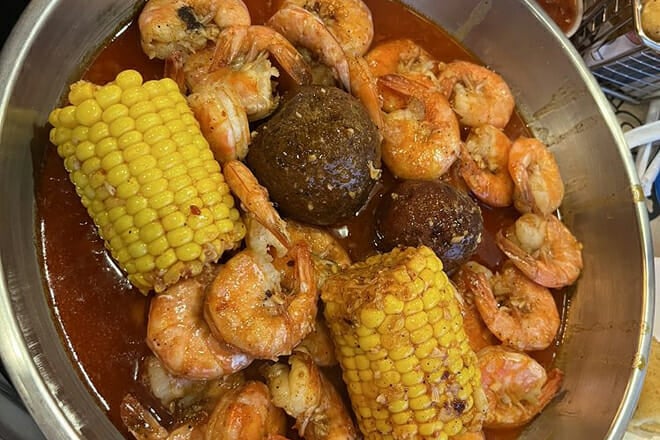 Pier 17 Cajun Seafood Restaurant & Bar