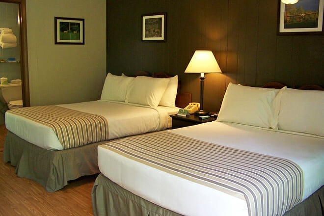 Potawatomi Inn & Conference Center &mdash; Angola