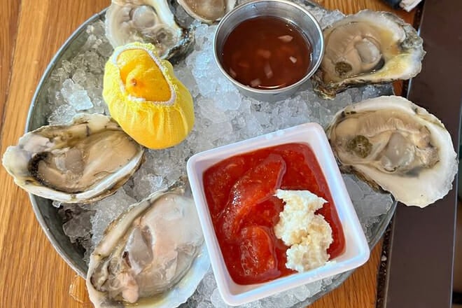 Scottie's On The River