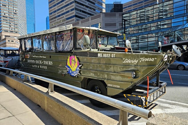 Boston Duck Boat Sightseeing City Tour