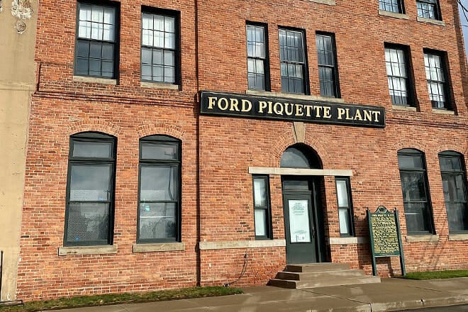 National Heritage Area Antique Car Tour