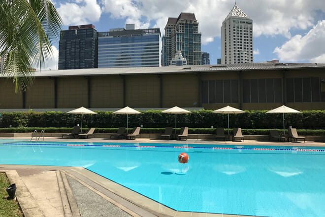 new world makati hotel