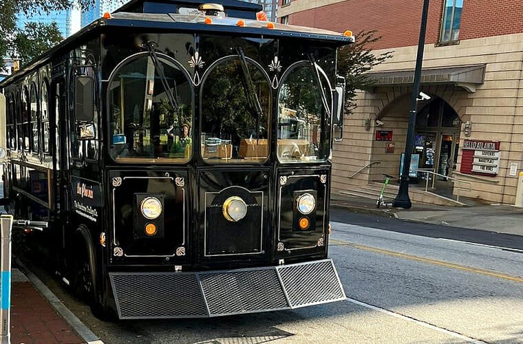 sightseeing trolley tour in atlanta
