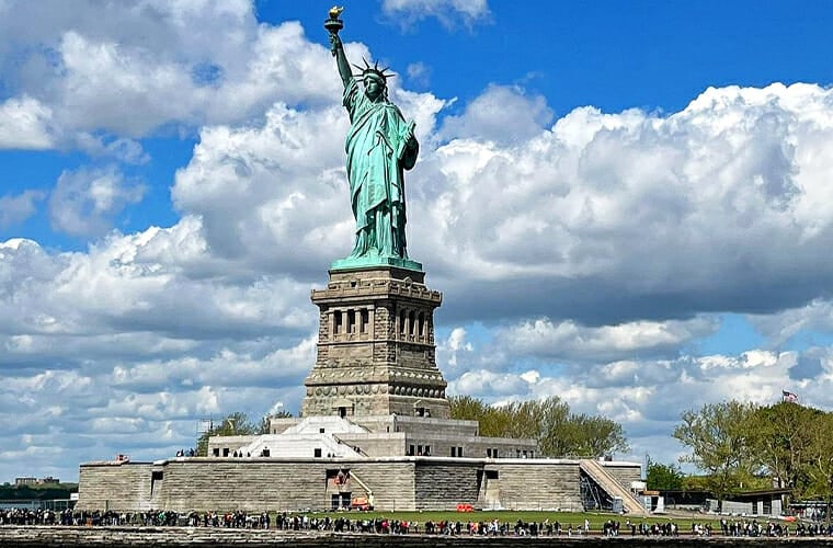 statue of liberty and ellis island
