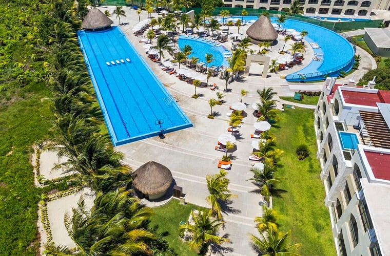 the grand at moon palace