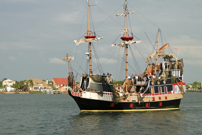 Treasure Hunt Cruise with Onboard Show