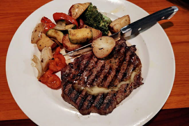 Briquettes Steakhouse - Schillinger Road