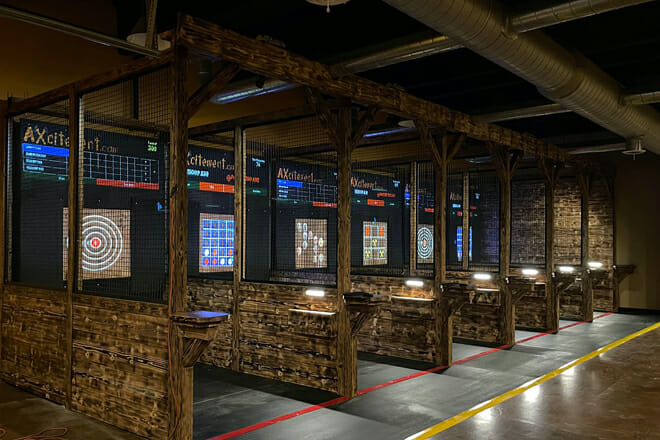 changos axe throwing