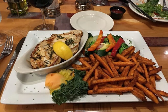 J J Hills Fresh Grill Restaurant in Leavenworth