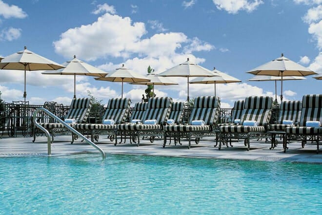 market pavilion hotel