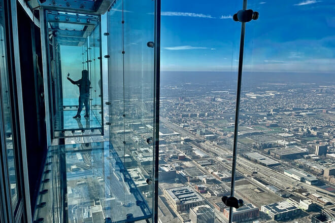 Willis Tower Skydeck and The Ledge &mdash; Chicago