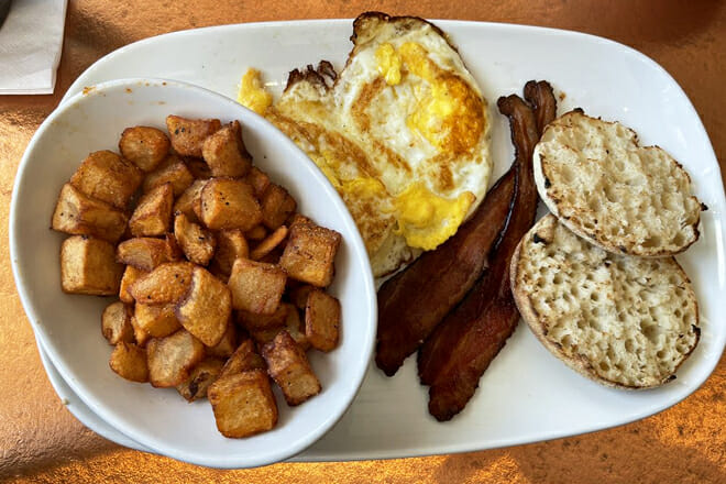 Another Broken Egg Cafe