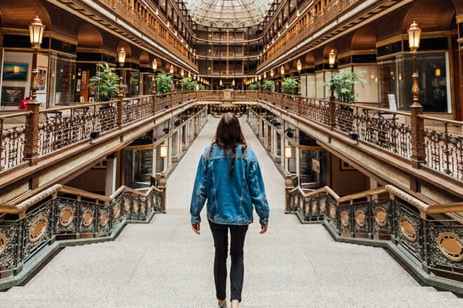 Buying Tips for Tourists