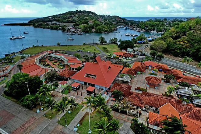 can you use credit cards in the us virgin islands