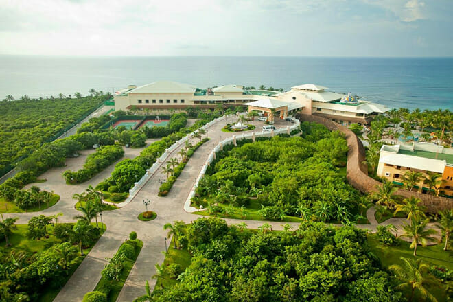 Do I Need Shots Before Traveling to Riviera Maya: Assessing Vaccination Needs