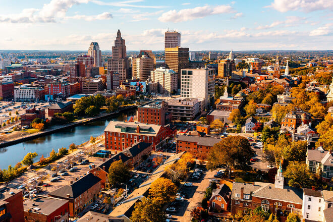 Do I Need Travel Insurance to Go to New England: Understanding Travel Insurance