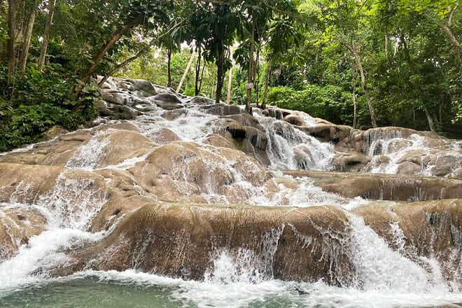 Dunn&rsquo;s River Falls and Park
