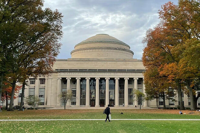 Massachusetts Institute of Technology