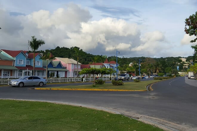 Saman&aacute; Peninsula