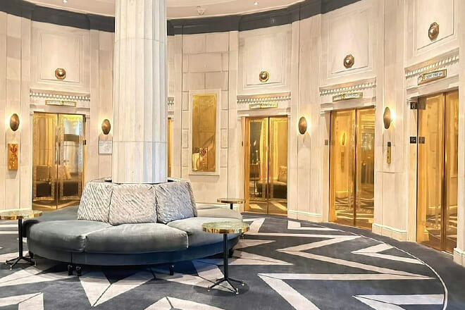 The Candler Hotel Atlanta, Curio Collection by Hilton