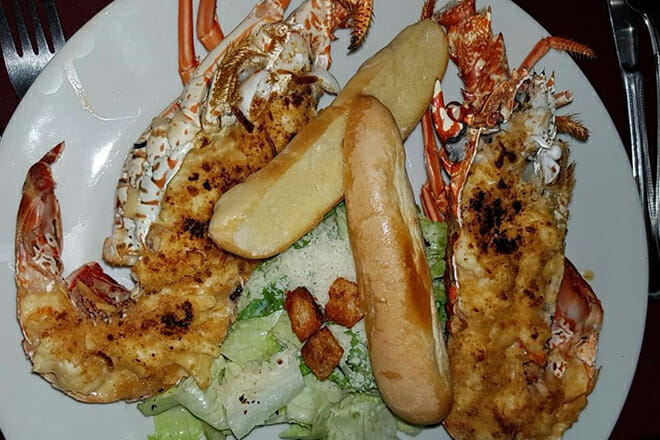 The Houseboat Grill