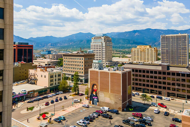 What Time of Year to Visit Colorado Springs: Seasons