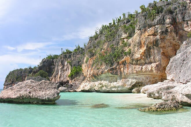 What is the Dominican Republic famous for: Geography