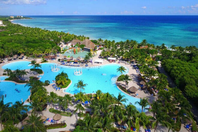 Grand Palladium Colonial Resort and Spa