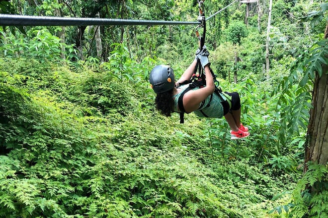 JungleQui Zipline Park