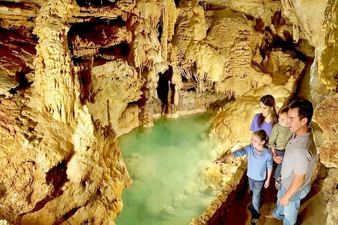 Natural Bridge Caverns