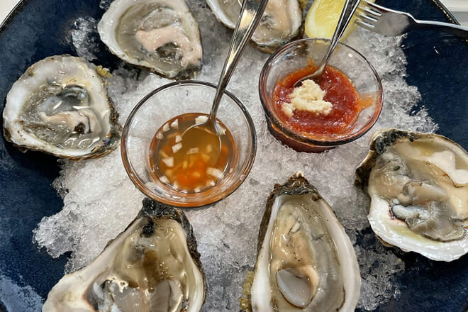 Leo's Seafood Restaurant & Bar