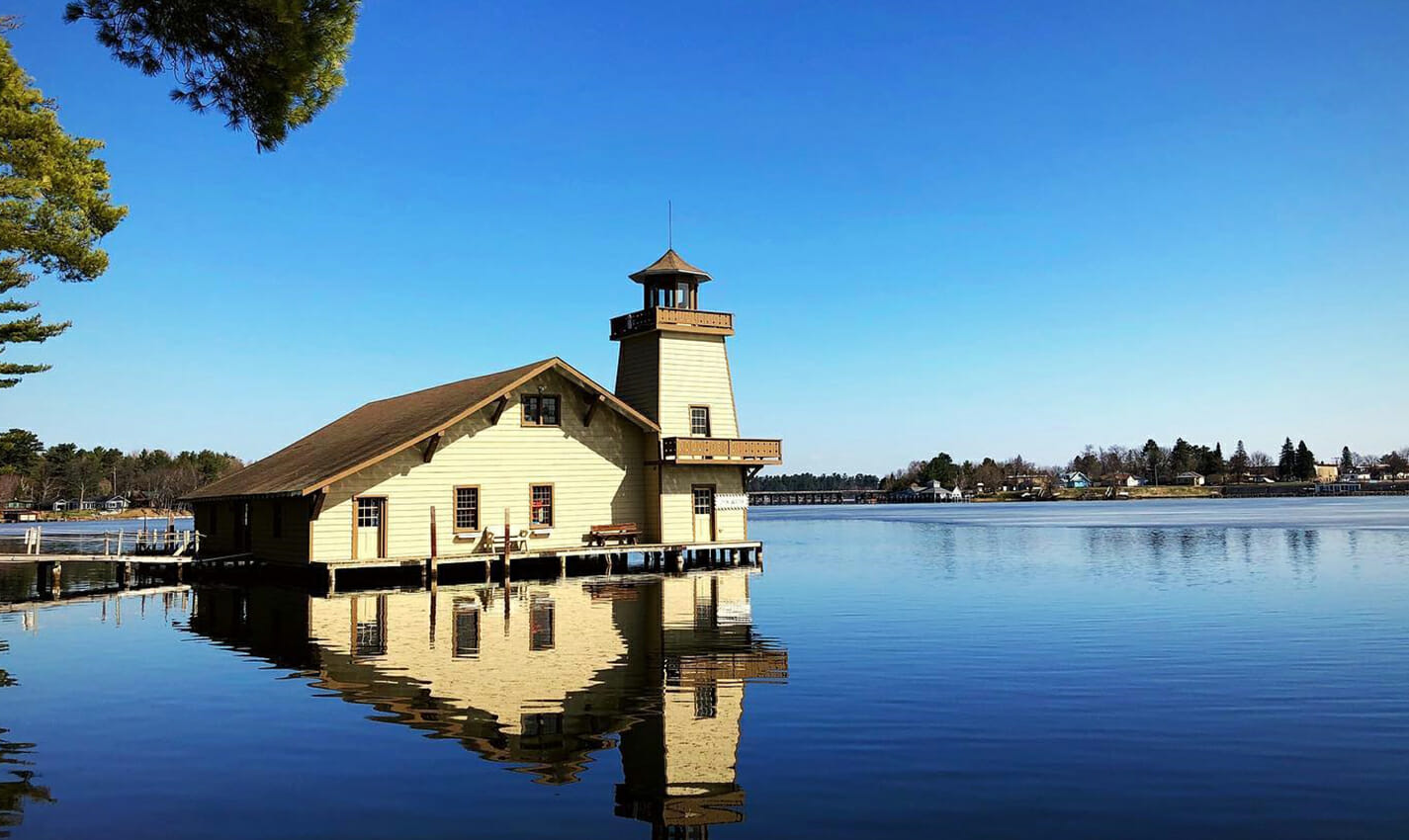 the beacon of minocqua travel photo