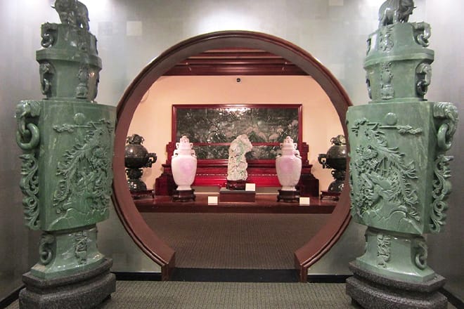 Belz Museum of Asian and Judaic Art