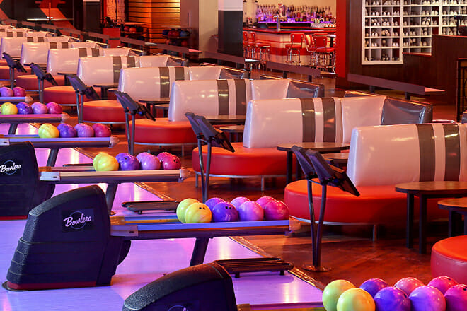 Bowlero Fredericksburg