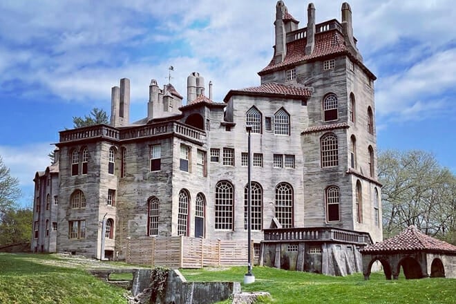 Fonthill Castle