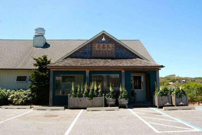 Harvest on Fort Pond