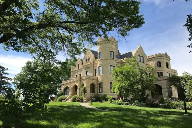 Joslyn Castle & Gardens