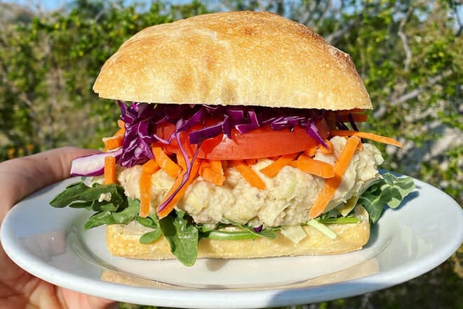 Natural Sisters Cafe