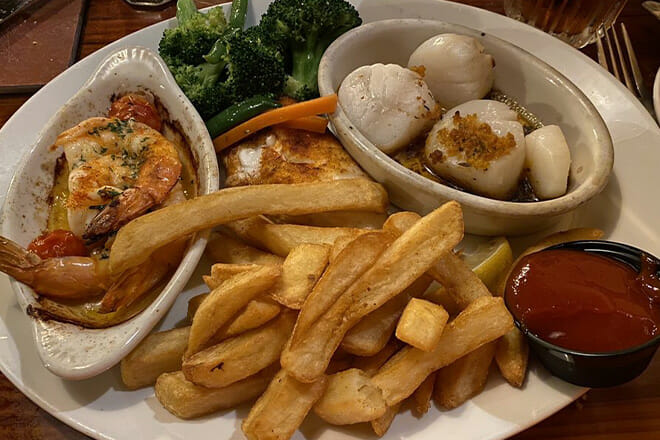 Timbers Restaurant & Fish Market