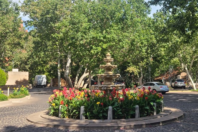 Tlaquepaque Arts & Shopping Village